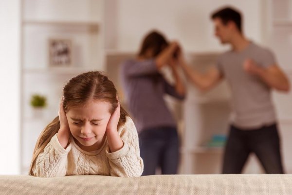 Dysfunctional Family: How It Can Affect Your Child | Wow Parenting