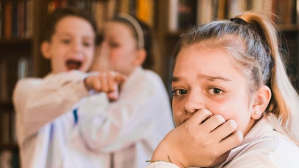 7 signs of bad parenting and how can you fix it? | WOW Parenting