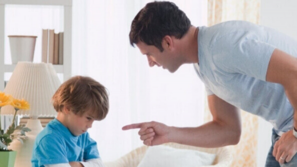 10 Negative effects of beating children | Wow Parenting