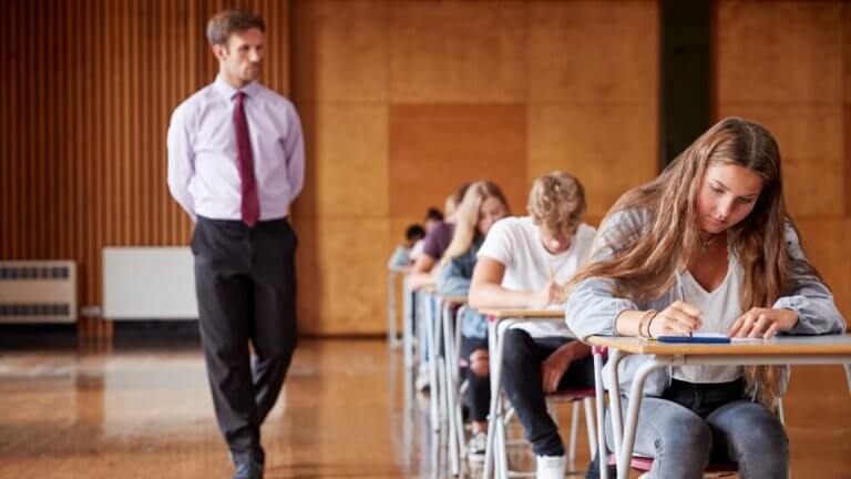 7 Ways to help children complete question paper | WOW Parenting